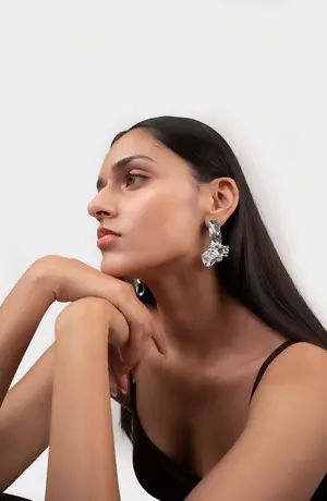 NAVEDA Jiya Knot Statement Earrings - Silver