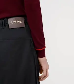 Loewe Cotton-silk Gabardine Cropped Trousers - Black