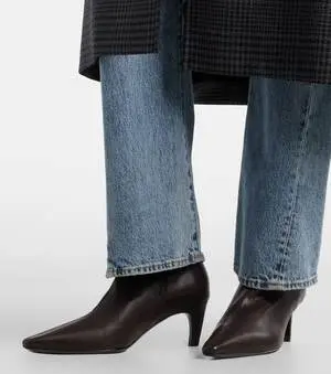 JUDE Cave Leather Ankle Boots