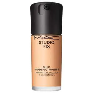 MAC COSMETICS Mac Cosmetics Studio Fix Fluid Spf 15 24hr Buildable Soft-matte Foundation + Oil Control Nc18