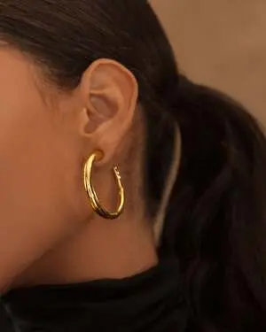 SOPHIE BLAKE Medium Maggie Hoop Earrings - Gold
