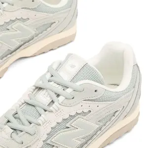 NEW BALANCE 204l Sneaker