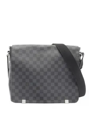 LOUIS VUITTON 2019 Damier Graphite District Mm