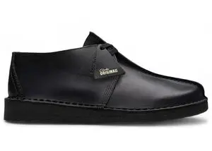 Clarks Originals Desert Trek - Black Smooth Leather