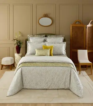 YVES DELORME Silk Patio Bed Runner - Green