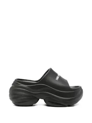Karl Lagerfeld Kontour Platform Slide