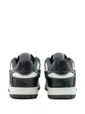 A BATHING APE Star Detail Lace-up Sneakers
