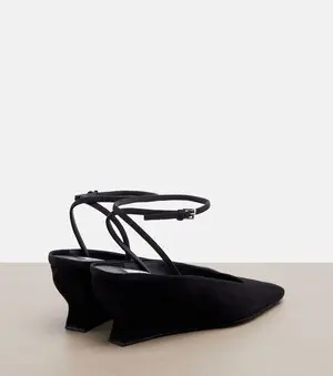 Alaïa Wave Suede Wedges - Black