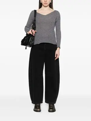 BEYOU Cashmere V-neck Sweater - Black