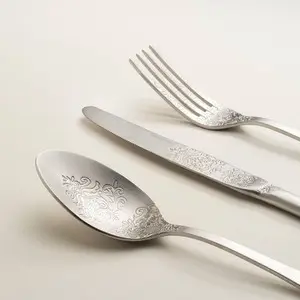ZSA ZSA ZSU Dume Patterned Stainless Steel Dinner Knife Set Of 4 - Silver