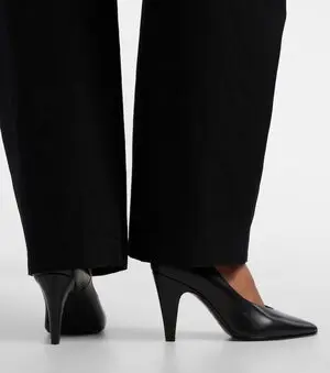 Alaïa Leather Pointed Toe Pumps - Black