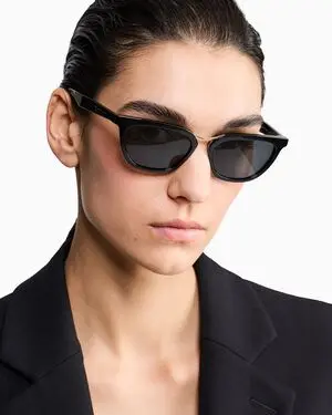 Giorgio Armani Butterfly-shaped Sunglasses - Black