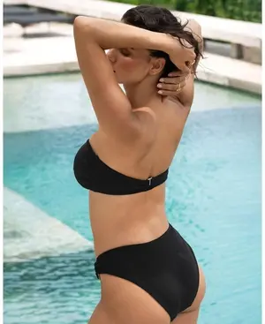 CHANGE OF SCENERY Loryn Twist Bandeau Textured Bikini Top - Black Texture