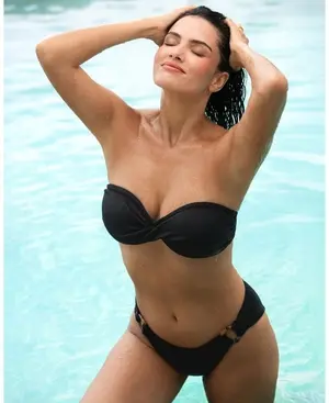 CHANGE OF SCENERY Loryn Twist Bandeau Textured Bikini Top - Black Texture