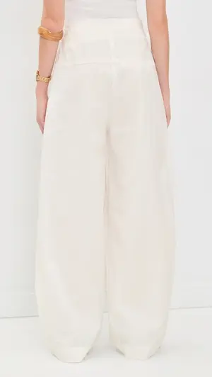 ST. AGNI Relaxed Pleat Trousers - Off White