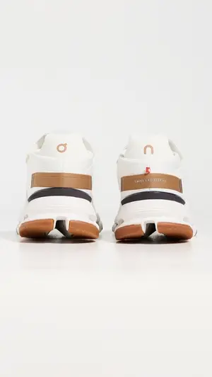 On Cloudnova 2 Sneakers - Ivory/sphinx
