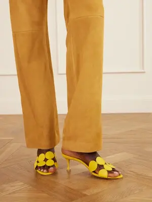 Manolo Blahnik Haribalmu 50 Leather Mules - Yellow