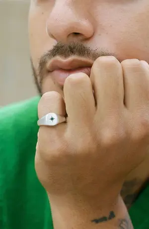 SERGE DENIMES Envy Signet Ring - Silver