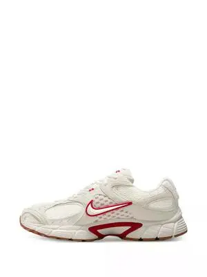 Nike V5 Rnr Sneakers