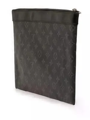 LOUIS VUITTON Monogram Eclipse Discovery Pochette Gm
