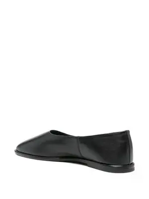 TEURN STUDIOS Suri Flat Pumps