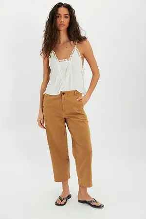Closed Cropped Pants For Women