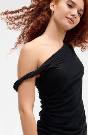 BDG URBAN OUTFITTERS Peggy Asymmetric One-shoulder Knit Top