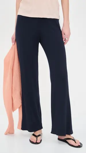 Donni. The Baby Scallop Sweatpants