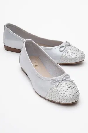 FOREVER & ALWAYS SHOES Copos Leather Ballet Flats White