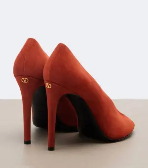Valentino Garavani Suede Peep-toe Pumps - Red