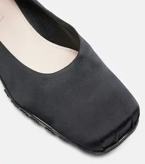 Simone Rocha Ballet Runner Embellished Ballet Flats