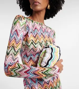 Missoni Zigzag Clutch With Chain Handle