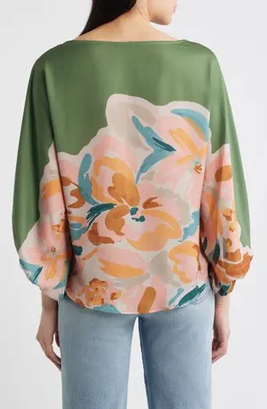 Wit & Wisdom Placement Print Peasant Top