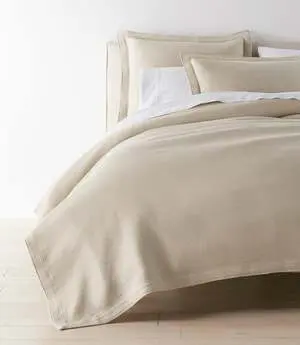PEACOCK ALLEY Angie Coverlet Dune