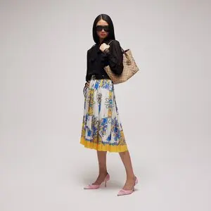 Gucci Gg Marmont Medium Tote Bag Gg Canvas