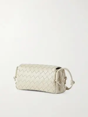 Bottega Veneta Intrecciato Leather Notturno Shoulder Bag - Neutrals