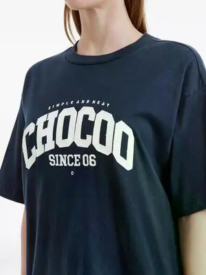 CHOCOOLATE Graphic Print T-shirt - Blue