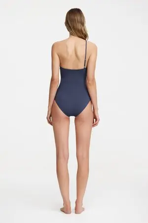 Significant Other Maisy Maillot