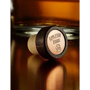 APPLETON ESTATE 8 Year Old Reserve Rum