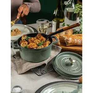 STAUB Cocotte Cast-iron Casserole Dish