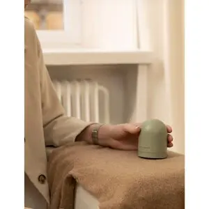 STEAMERY Pilo 2 Fabric Shaver - Sage