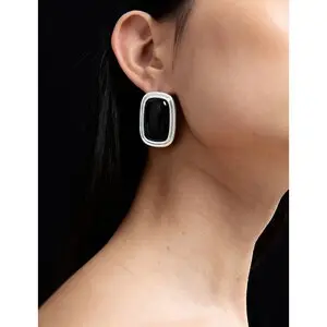 HEAVEN MAYHEM Ribbon Metal Stud Earrings