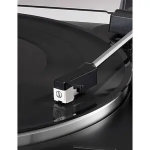 AUDIO-TECHNICA Lp60x Fully Automatic Turntable