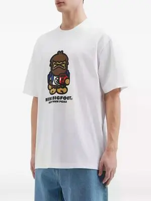 FINGERCROXX Graphic T-shirt