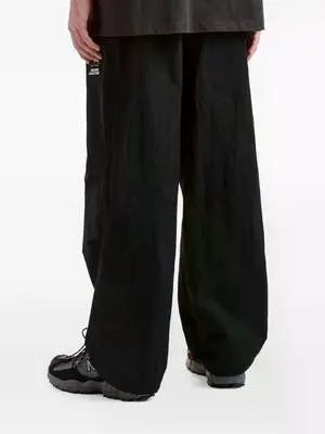 FINGERCROXX Logo Pocket Trousers