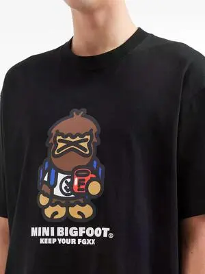 FINGERCROXX Graphic T-shirt - Black
