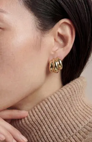 ST. MORAN Aura Statement Earrings