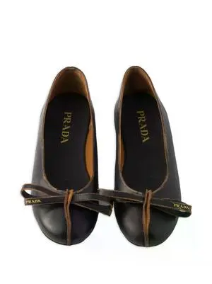 Prada Calf Leather Ballet Flats With Bow Detailing - Black