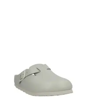 BIRKENSTOCK Leather Clogs With Buckle Detail - Light Grey