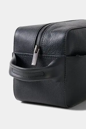 Bogner Kiroro Jona Toiletry Bag